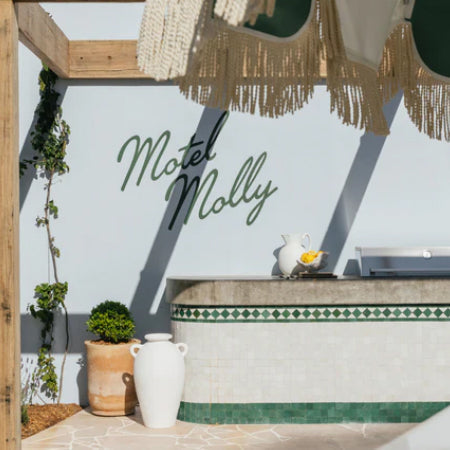 Motel Molly Chooses the Jardin Umbrellas – Basil Bangs Canada